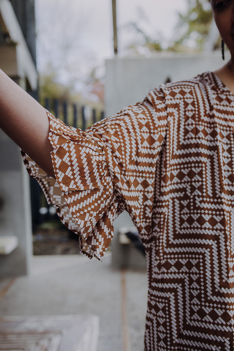 Papakirango Frill Sleeve Dress - Light Brown & White – Ahu Boutique
